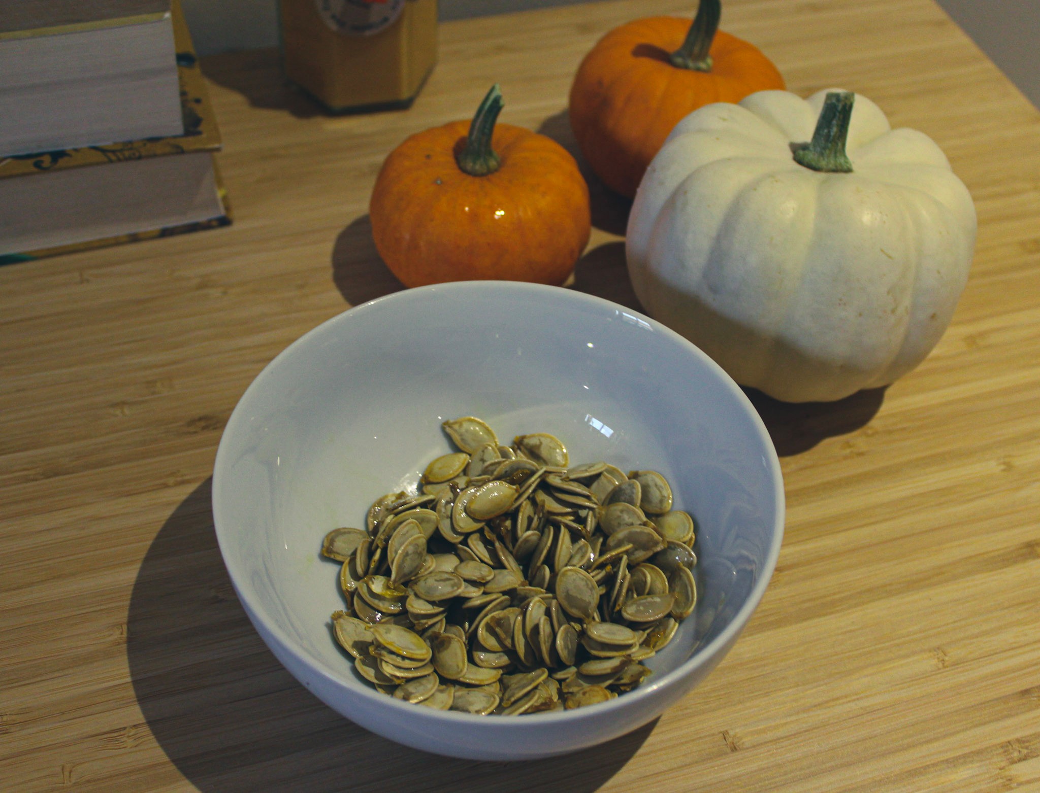 Carving my pumpkins + 3 Ways to reuse pumpkin guts – Willow in Winter